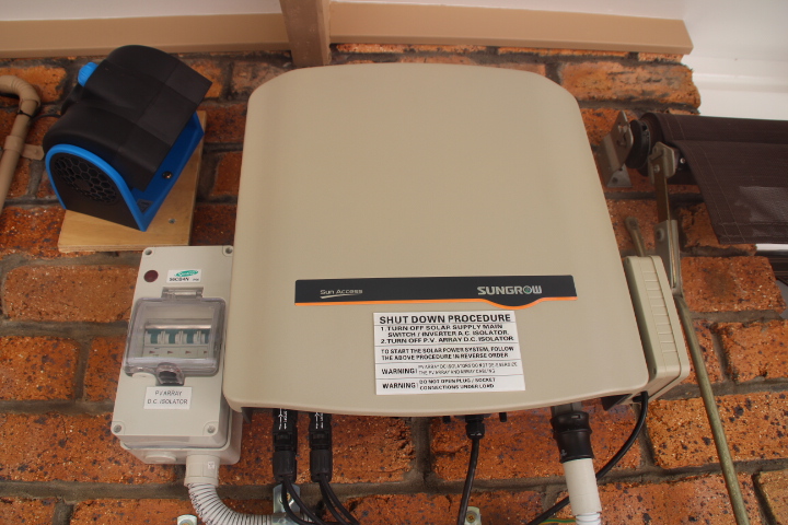 How Does Heat Affect Solar Inverters? | Greentech Renewables