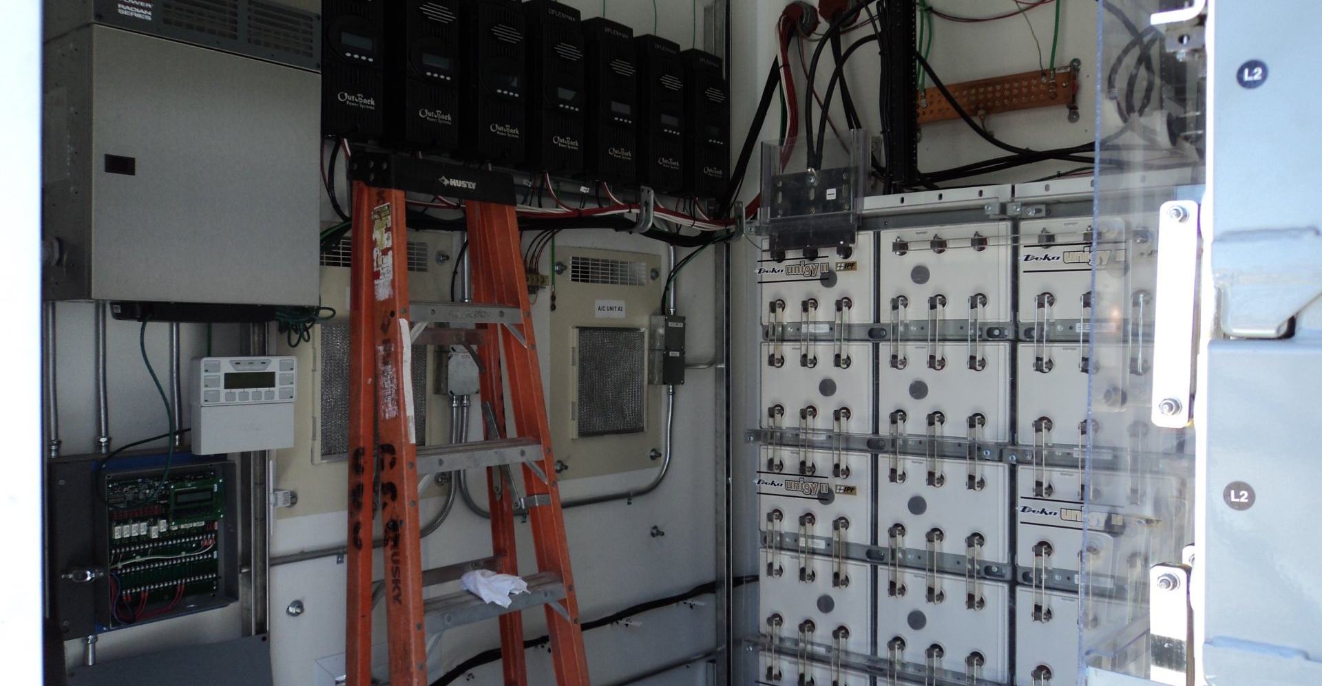 Cell Tower with 474 kWh Battery Bank | Greentech Renewables
